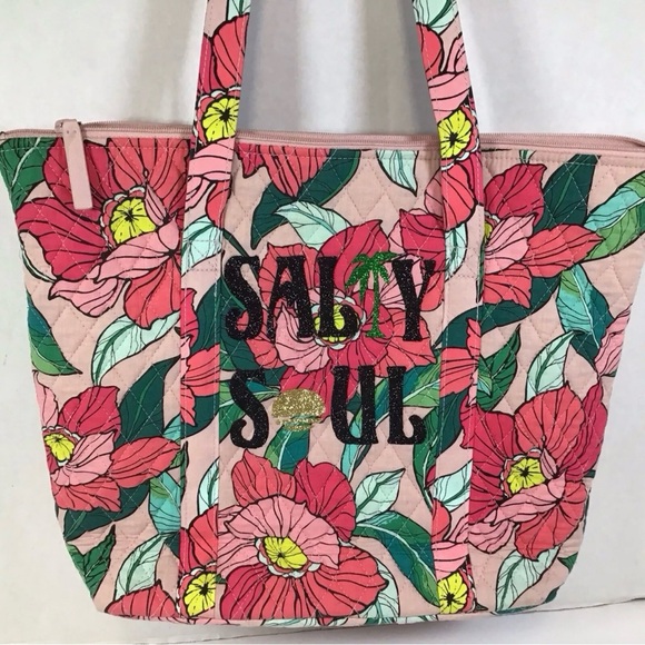 Vera Bradley | Bags | Vera Bradley Villager Vintage Floral Salty Soul ...